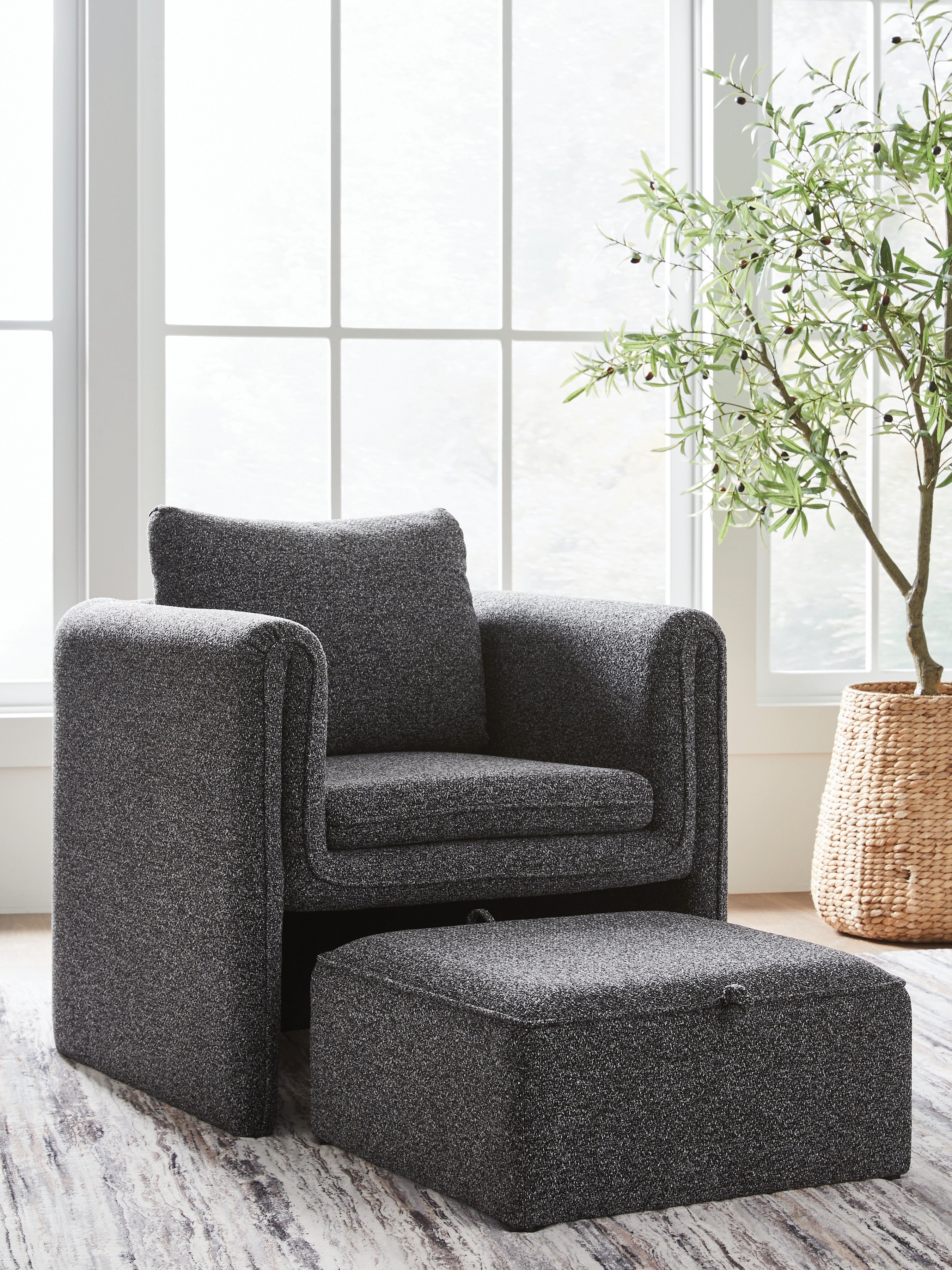 Stuart Furniture Outlet - Ashley Furniture - Vreni Accent Chair